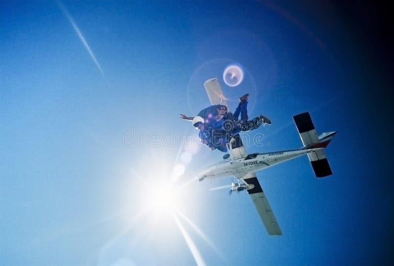 Sky Diving Free Fall stock photo. Image of goggles, diver - 6994956