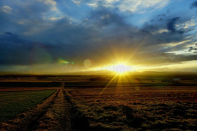 Sky, Field, Horizon, Cloud Picture. Image: 135806355