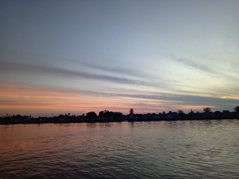 The Sky when the Sun Will Rise in the River Stock Photo - Image of ...