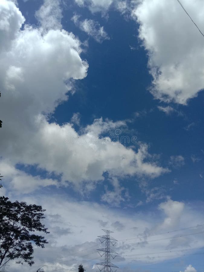 The Sky is Very Clear, Pleasing To the Eyes of the Power of Allah SWT ...