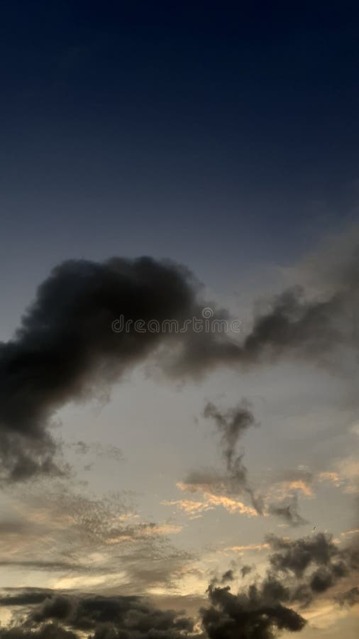 Sky Wind Cloud Beautiful Photo Stock Image - Image of wind, beautiful ...