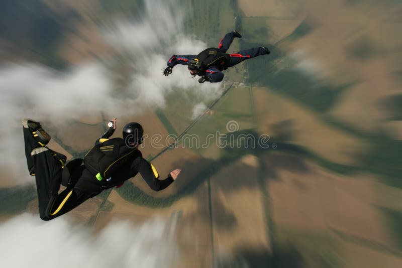 Skydivers im freien Fall stockbild. Bild von overall, terminal - 6246887