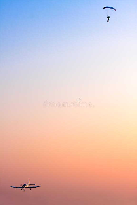 Skydiving stock image. Image of people, paragliding, mountain - 46530383