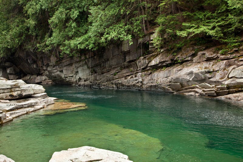 Skykomish River stock photo. Image of shore, green, cold - 22906250