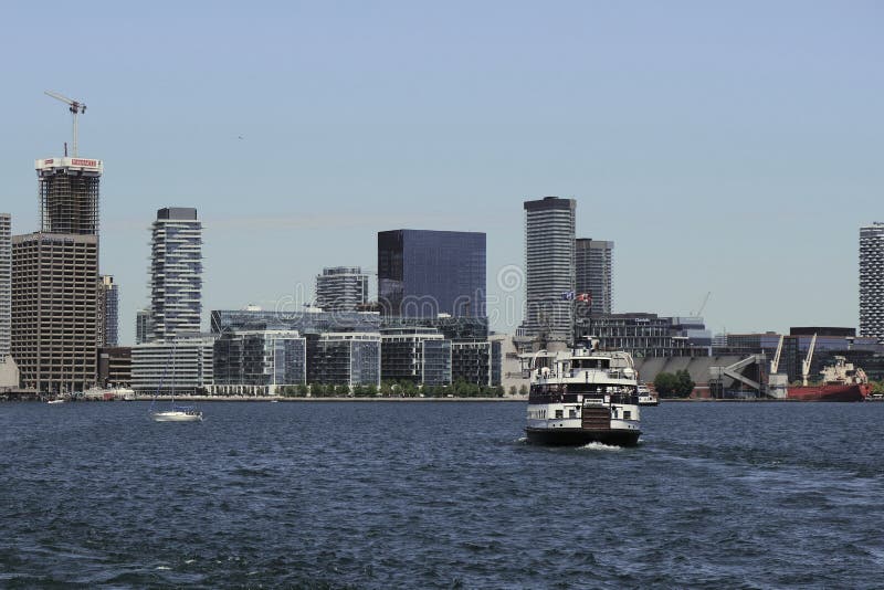 Toronto skyline editorial photo. Image of port, water - 259559651