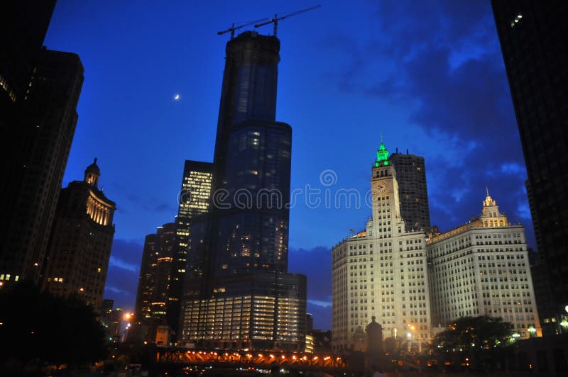 Skyline, Chicago and Moon stock photo. Image of moon, clock - 5548918