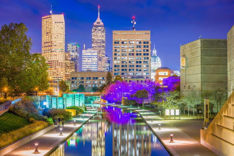 Skyline De Indianapolis, Indiana, EUA Foto de Stock - Imagem de cena ...