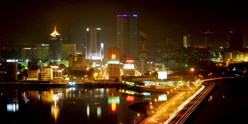 Horizonte de Johor Bahru fotografia editorial. Imagem de cidade - 65230487
