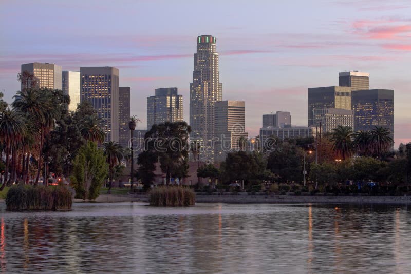 Skyline De Los Angeles No Por Do Sol Imagem de Stock - Imagem de noite ...