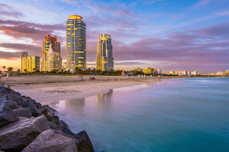 Skyline De Miami Beach, Florida, EUA Foto de Stock - Imagem de cena ...