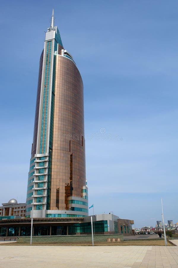 Skyscraper stock image. Image of modern, street, famous - 9113537