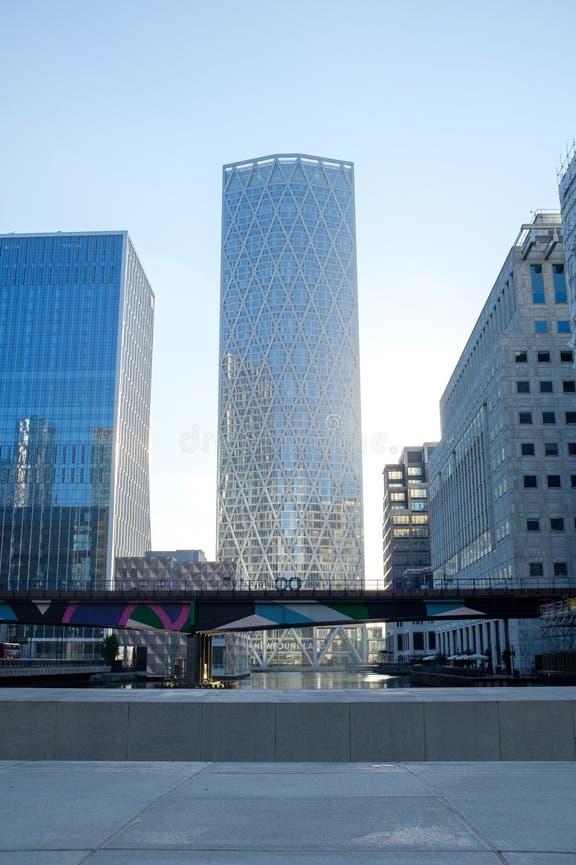 Tall Modern Skyscraper with a Diamond-patterned Glass Facade. Canary ...