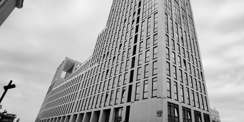 Skyscraper, Mirror Windows, Cloudy Weather Editorial Photography ...