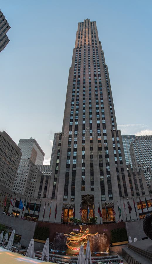 Skyscraper at Rockefeller Center in New York Editorial Photography ...