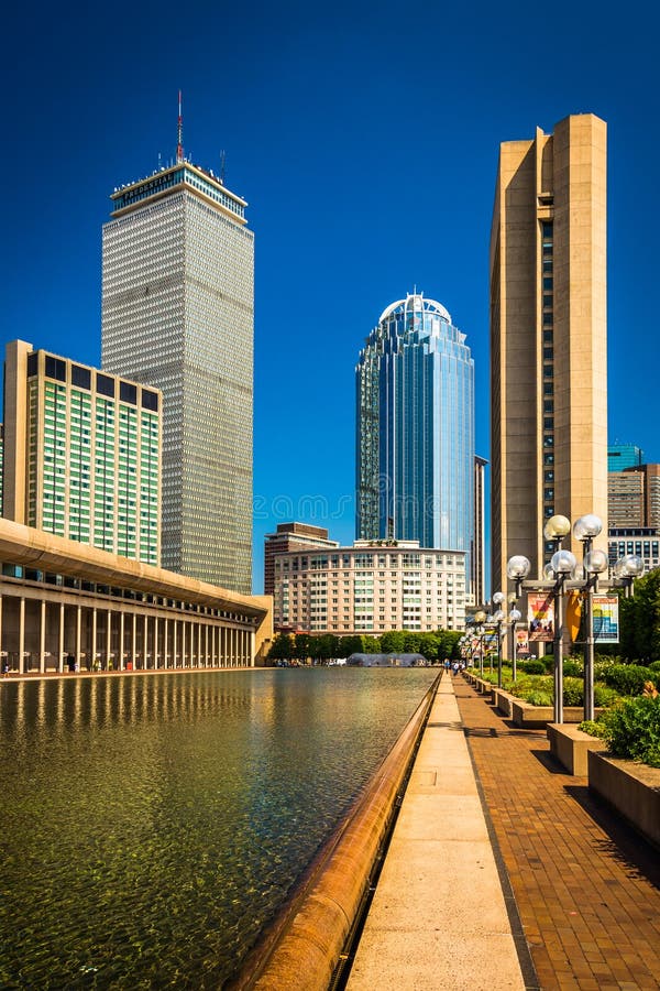 Skyscrapers and Reflecting Pool Seen at Christian Science Plaza Stock ...