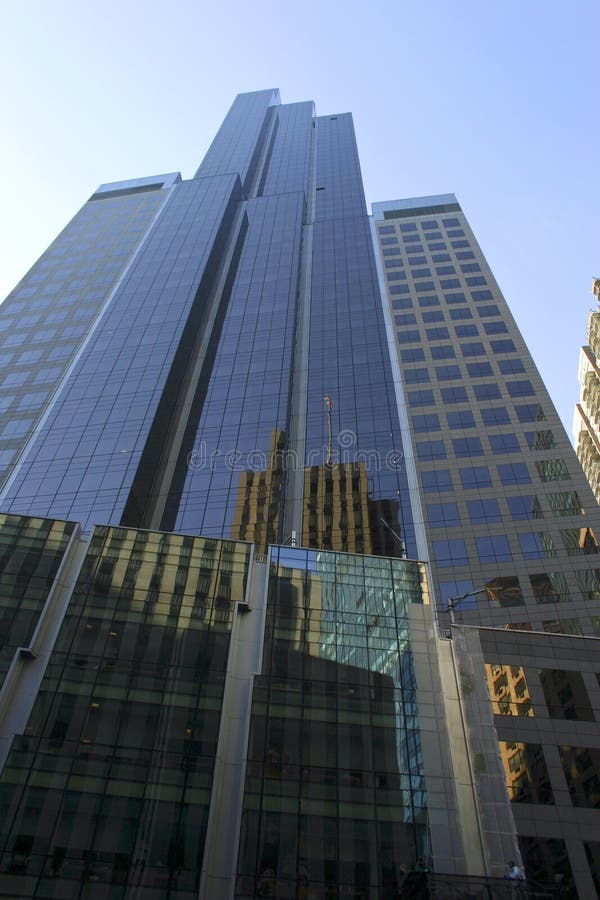 Skyskrapa fotografering för bildbyråer. Bild av spegel - 11365247