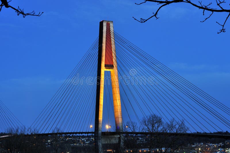 Skytrain Bridge at Twilight Stock Photo - Image of pier, skytrain: 23987862