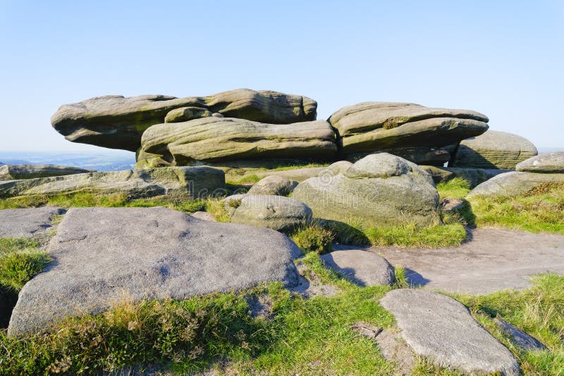 Slabs of Gritstone Perched on Top of Stanage Edge Stock Photo - Image ...
