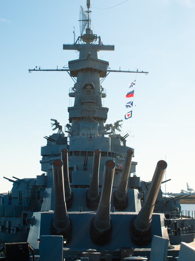 Slagschip stock foto. Image of militair, metaal, slagschip - 23187088