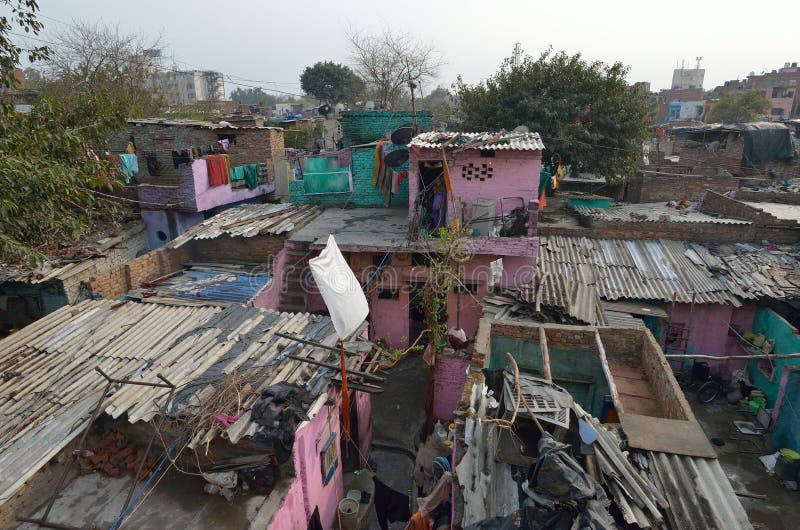 Slamsy w New Delhi obraz stock. Image of slamsy, trzeci - 29314337