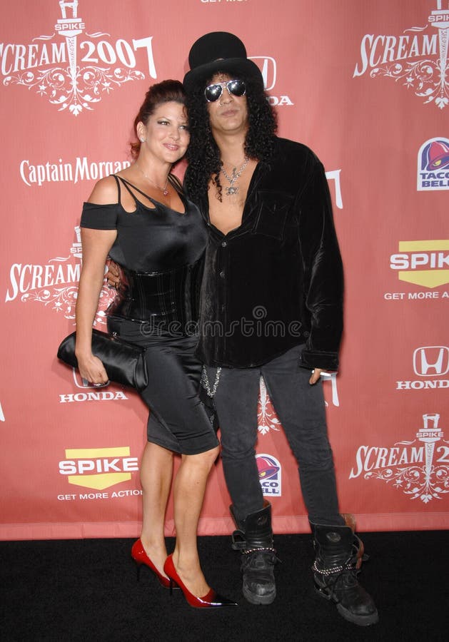 Slash,Perla Hudson editorial photography. Image of post - 27156932