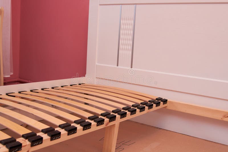 Slats Beds,curved Wooden Slats for the Bed, Assembling the Slats Bed ...