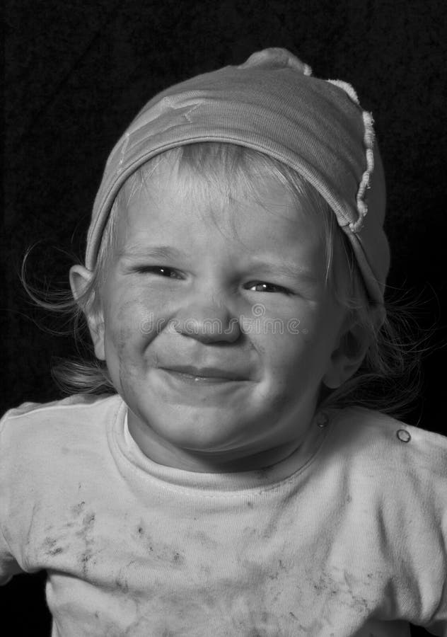 Slecht lachend kind stock afbeelding. Image of hulp, vriendschap - 44041263