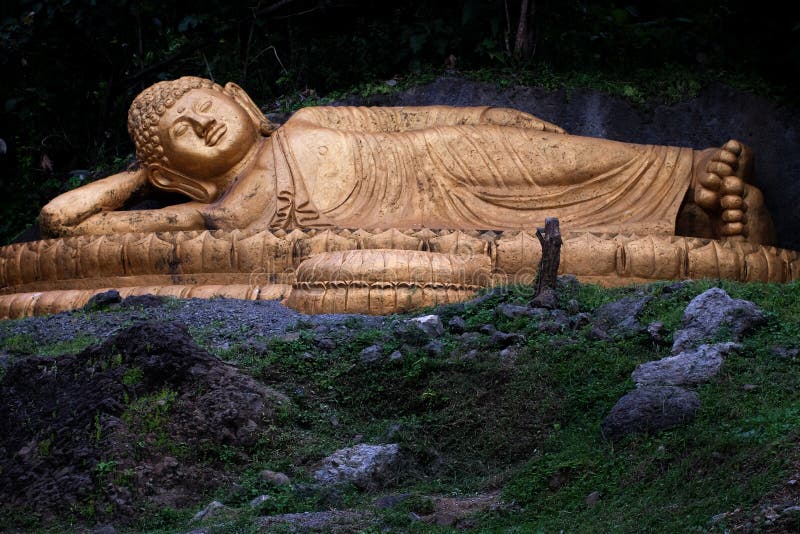 Sleeping buddha stock image. Image of carving, sculpture - 265376753