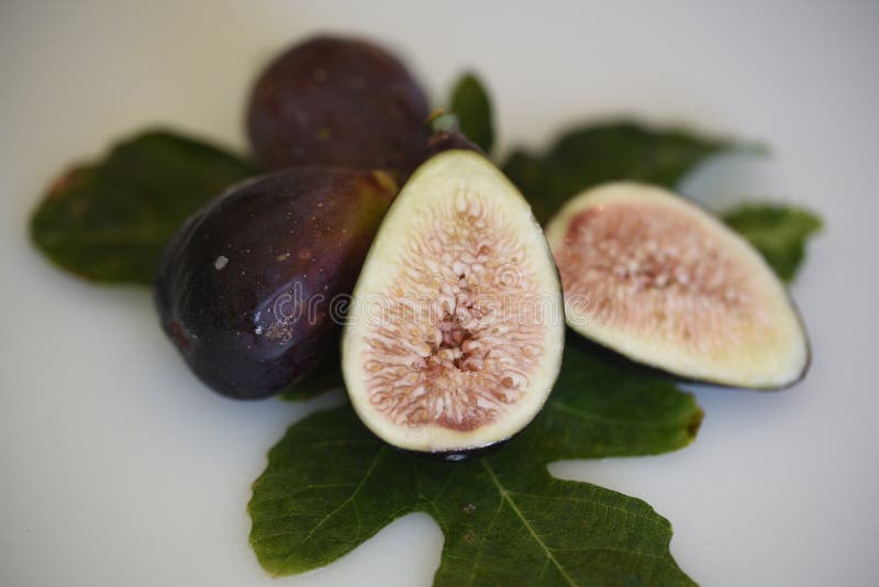 The sliced fig stock photo. Image of fiber, fruits, figs - 76596514