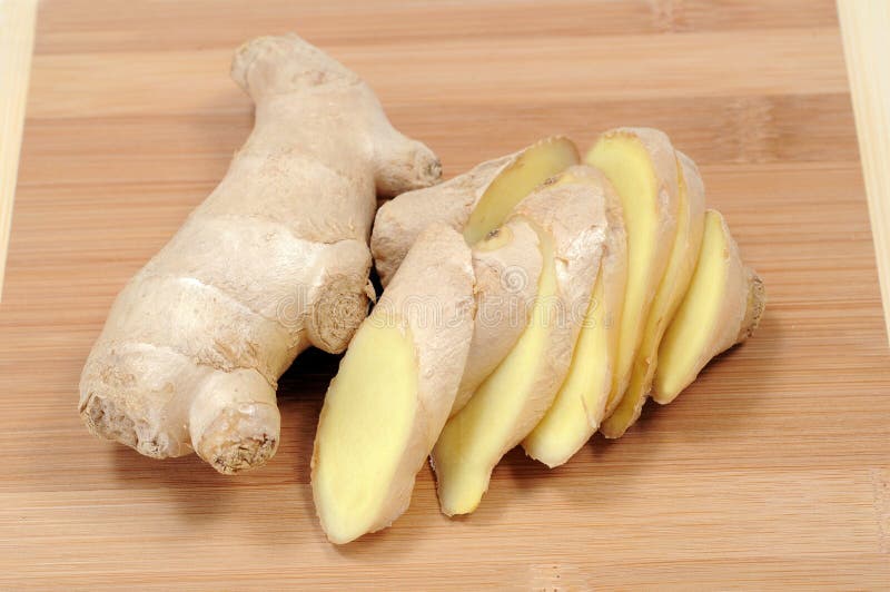 Sliced fresh ginger stock image. Image of taste, cuisine - 33423519