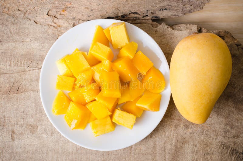 Sliced Mango Fruit for Eating Stock Image - Image of tropical, yellow ...