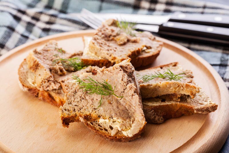 Slices of Bread with Baked Pate Stock Image - Image of cutting, toast ...