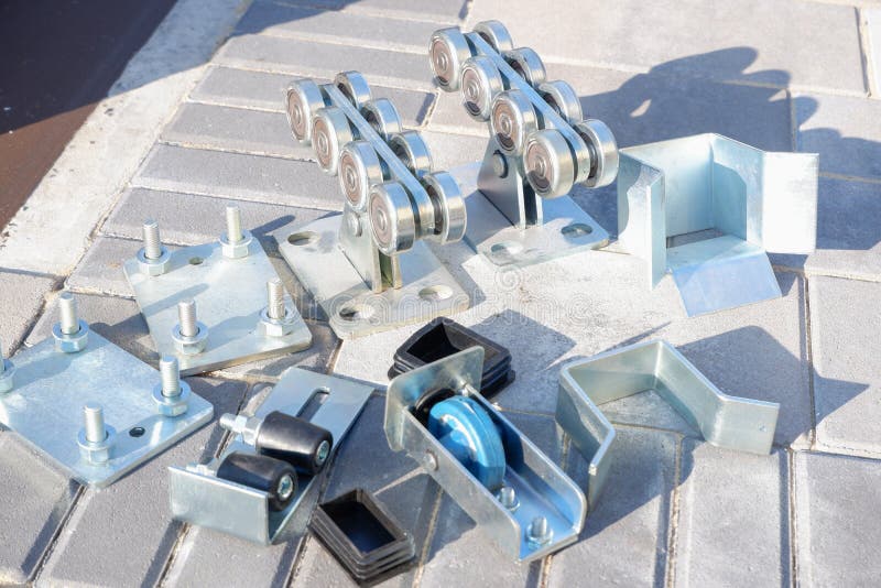 Sliding Gate Fittings Set. Guide Carriage, Rollers, Sliding Gate ...