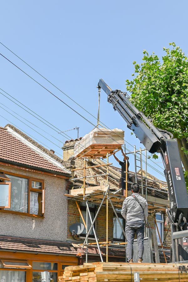 Slingers Stack Lumber Loading Roof London Stock Photos - Free & Royalty ...