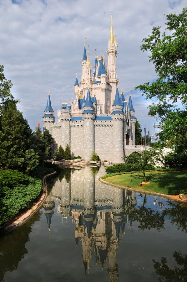 Disney Castle Orlando Florida Redaktionell Arkivbild - Bild av ...