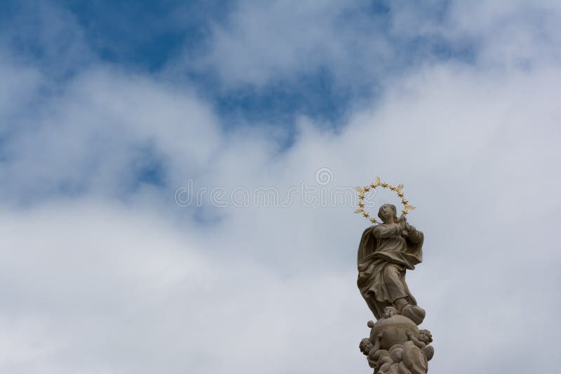 Sloup de Mariansky, Telc foto de archivo. Imagen de turismo - 56242554