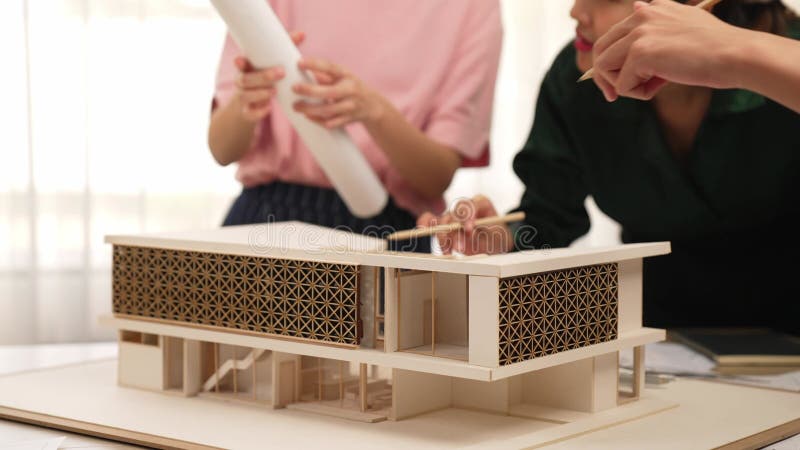 Slow Motion Home Designer and Customer Review House Model Design ...