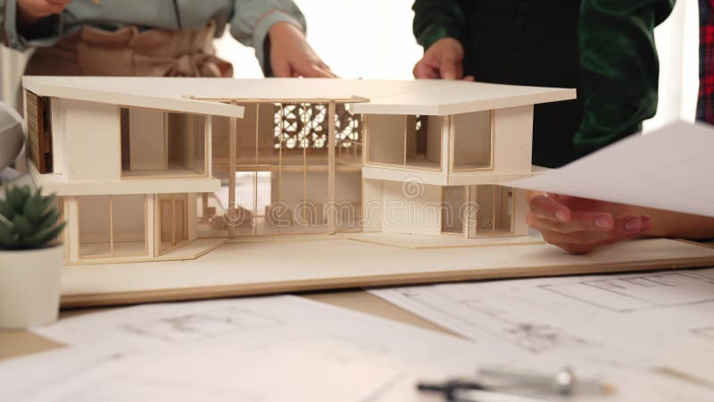 Slow Motion Home Designer and Customer Review House Model Design ...
