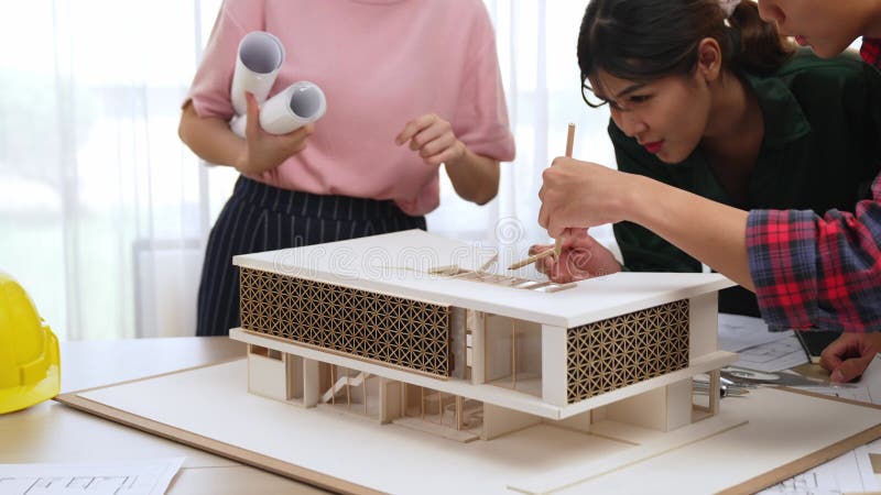 Slow Motion Home Designer and Customer Review House Model Design ...