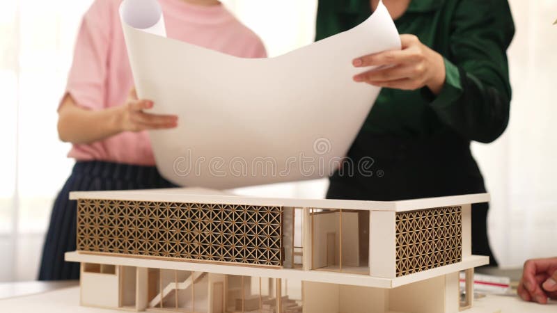 Slow Motion Home Designer and Customer Review House Model Design ...