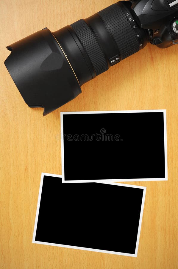 Camera with Blank Polaroid Frames Stock Photo - Image of polaroid, lens ...