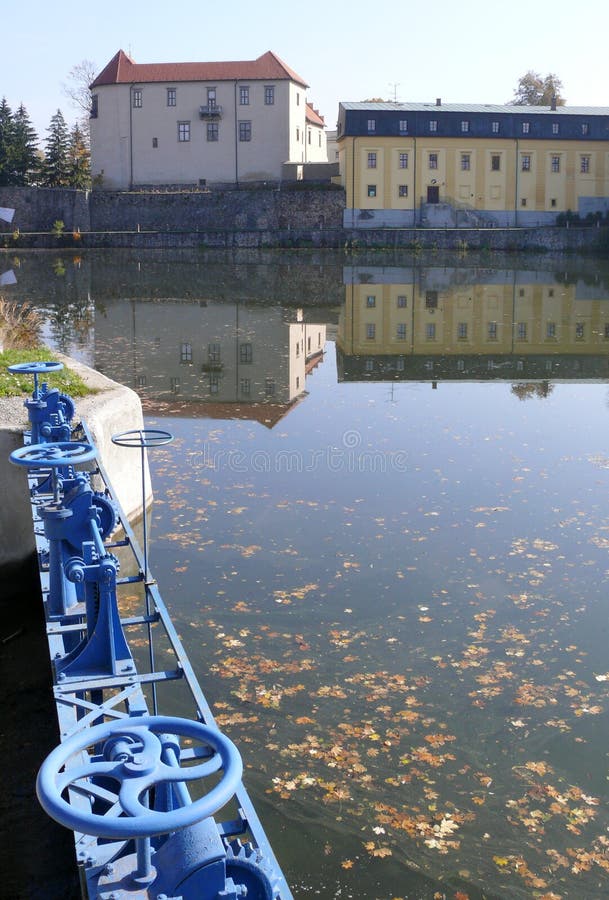 Sluice stock image. Image of nature, leafs, season, castle - 7095305