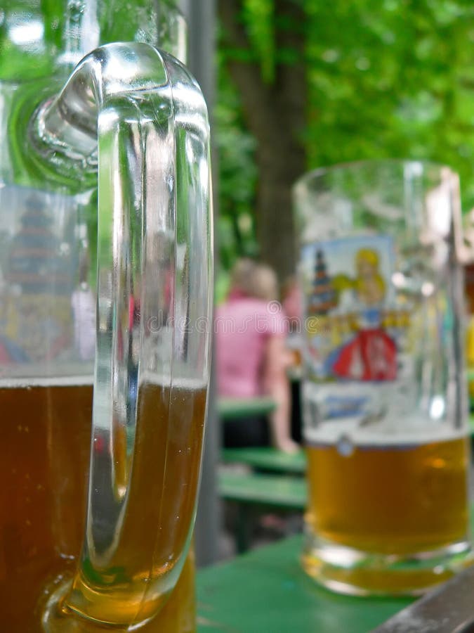 Duits bier stock afbeelding. Image of keuken, alcohol - 107698233