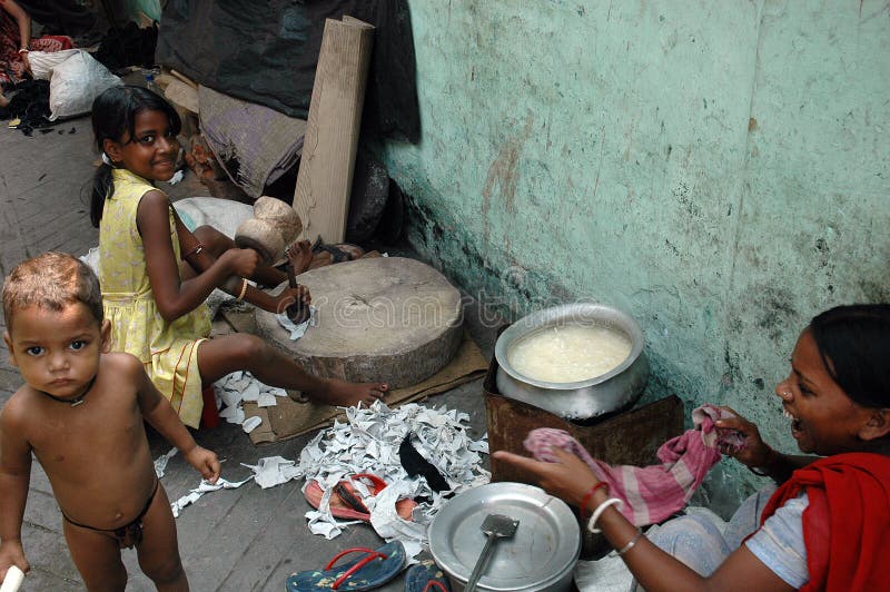 Slum Dwellers Of Kolkata-India Editorial Photography - Image of kolkata ...
