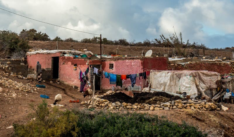 Slum in Morroco editorial image. Image of farmhouse, washing - 52550545
