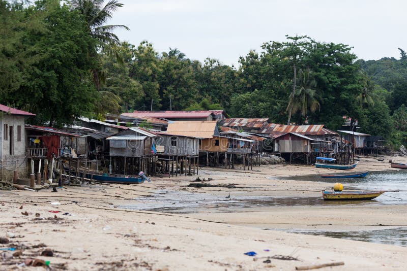 Slum in the seaside editorial stock photo. Image of fisherman - 46549653