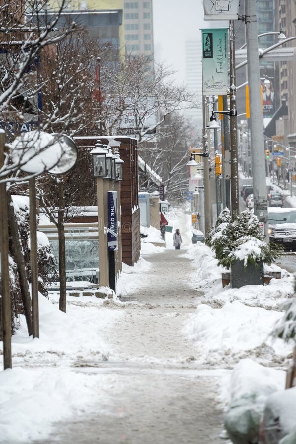 Slushy sideway editorial photo. Image of ontario, winter - 28402406