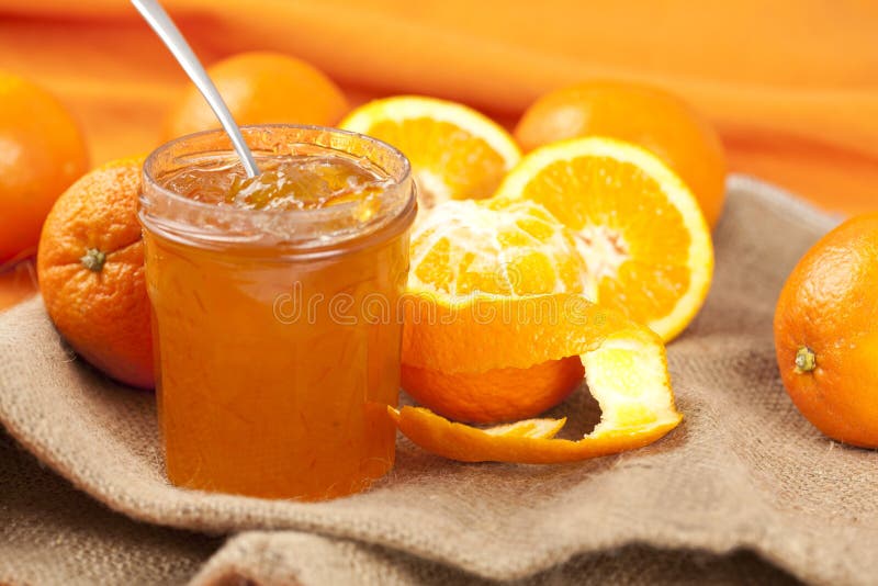 Smakelijk Eigengemaakt Zwart-wit Koekje Stock Afbeelding - Image of ...