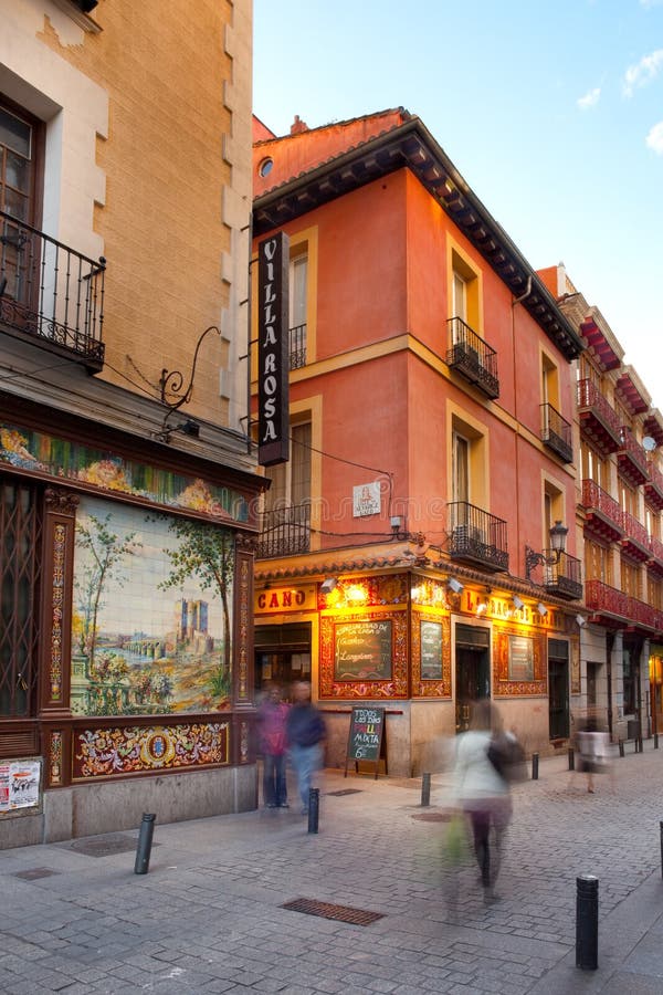 Small Alley at Downtown with Typical Spanish Architecture Editorial ...