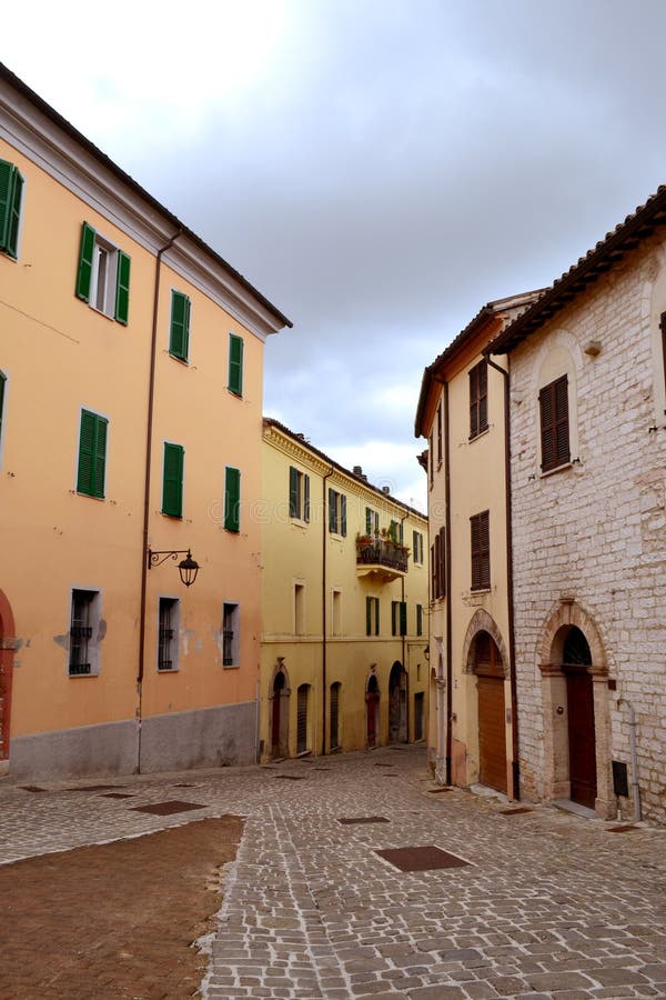 Small Alley in Sassoferrato Stock Image - Image of windows, balconies ...